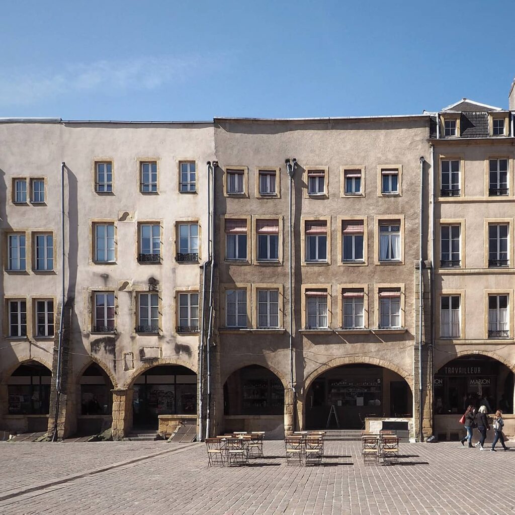 Metz, découverte des arcades de la place Saint-Louis